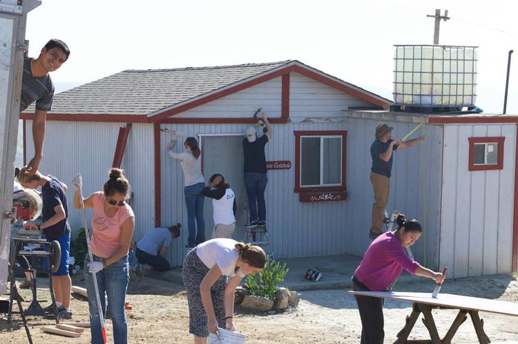 Giving Families Hope by Building Homes - Hero Highlight